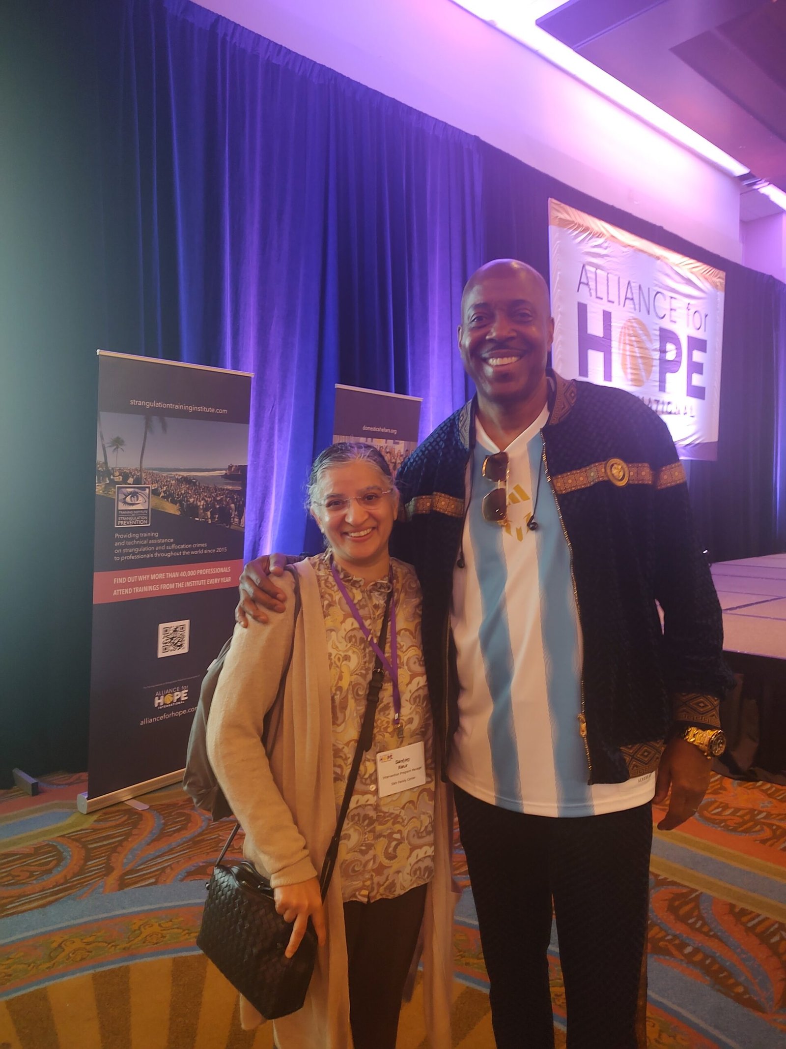 Michael Neely Interrupts the Room - Huffmag Latest & Trending News From USA